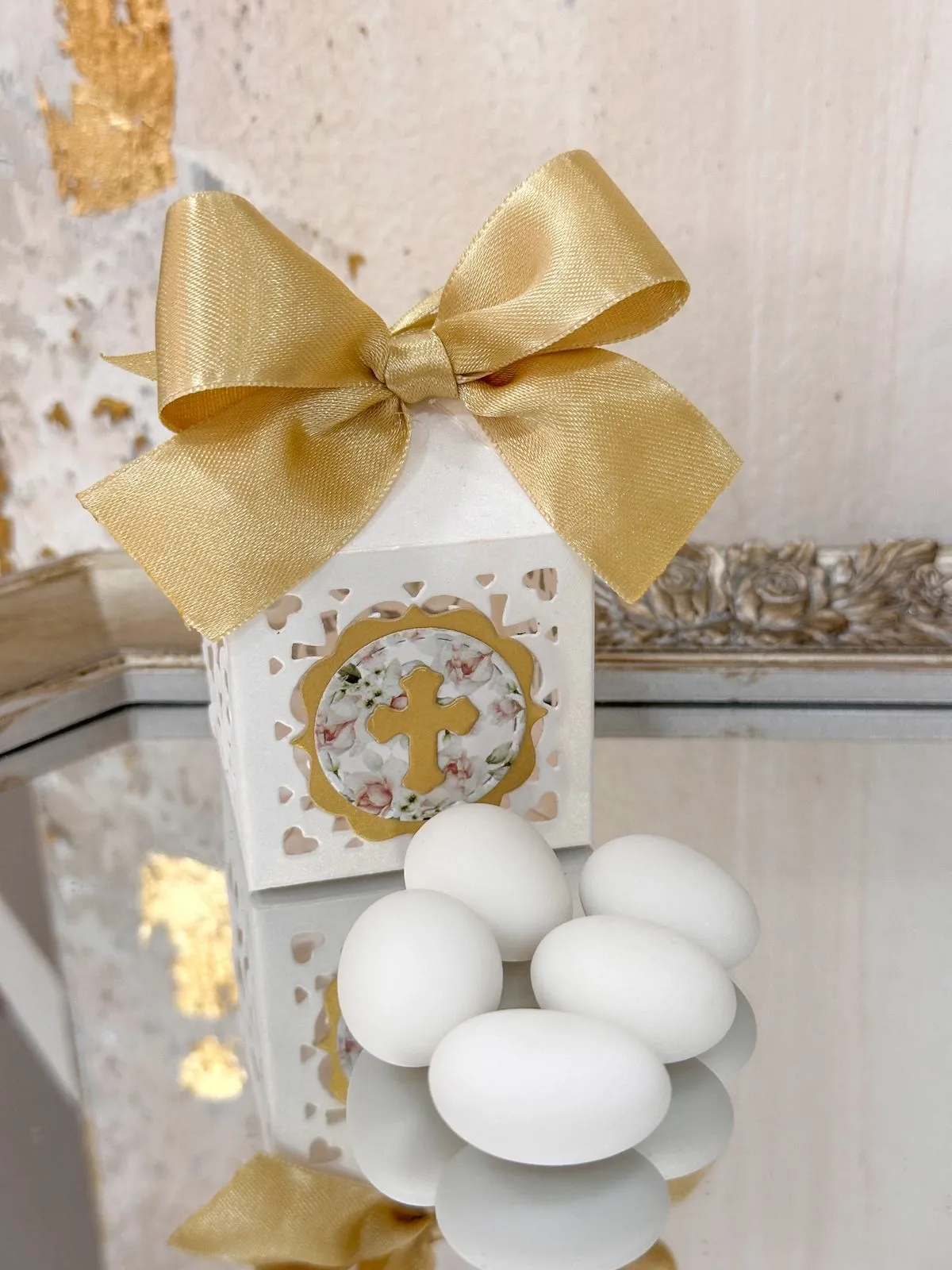 Almendrero jaulita con 5 almendras por 6 unidades - Magdalenas tienda de fe